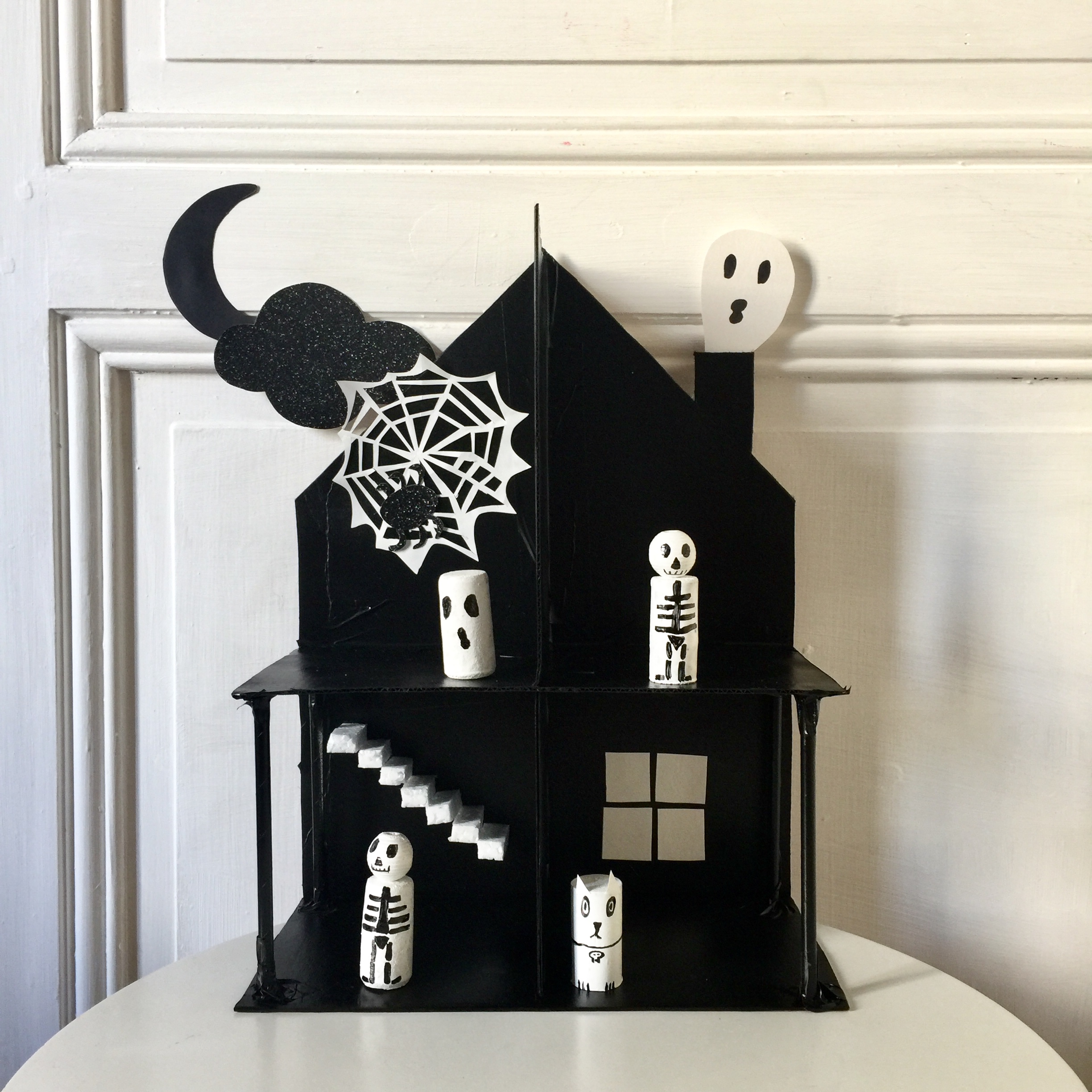 {DIY} La maison hantée