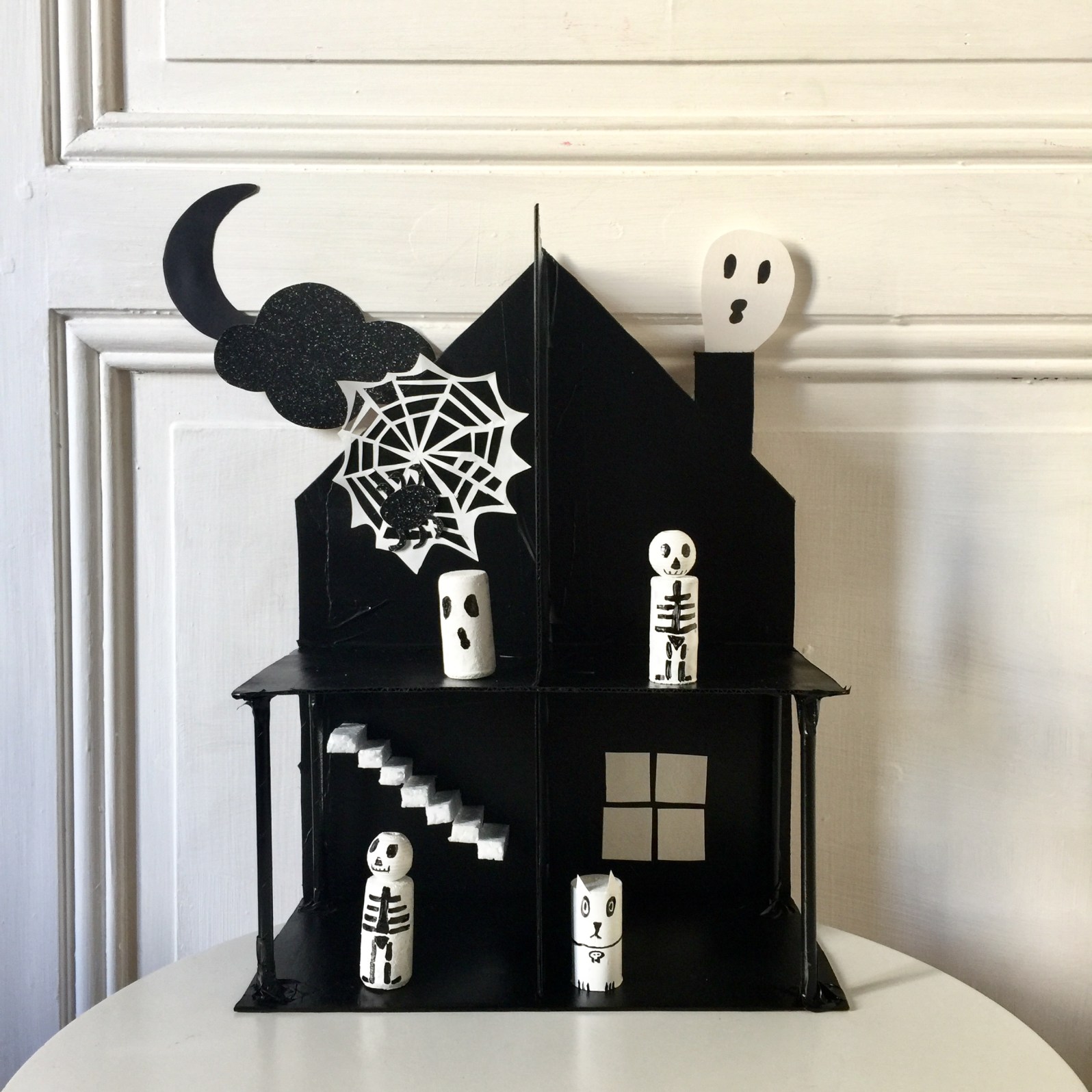 {DIY} La maison hantée